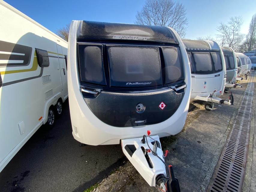 2020 Swift Challenger 645 Lux Pack - Raymond James Caravans