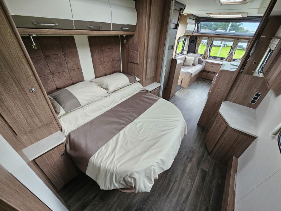 2025 Coachman VIP 675 ***Sold*** - Raymond James Caravans