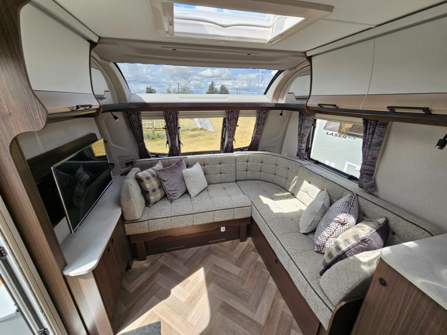 Coachman Laser 855 Xtra 2026 - Raymond James Caravans