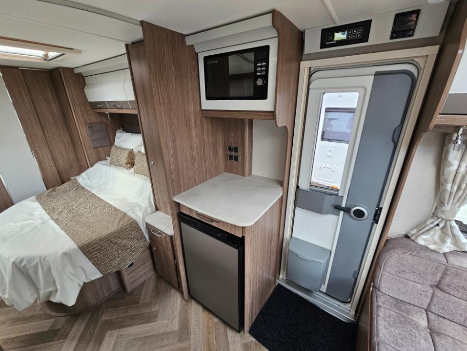 Coachman VIP 575 2026 - Raymond James Caravans